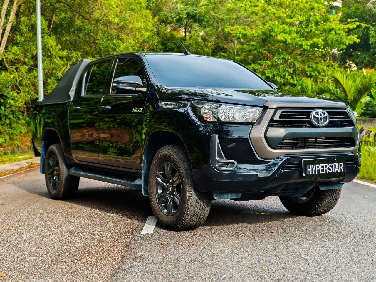 Toyota Hilux 2.5G (A) 4wd - Car Rental Selangor